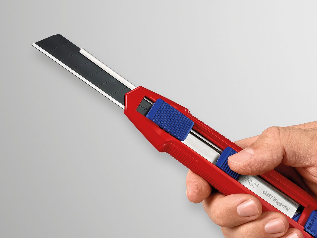 KNIPEX Cutix® und Co.: Kürbisse schnitzen leicht gemacht mit KNIPEX
